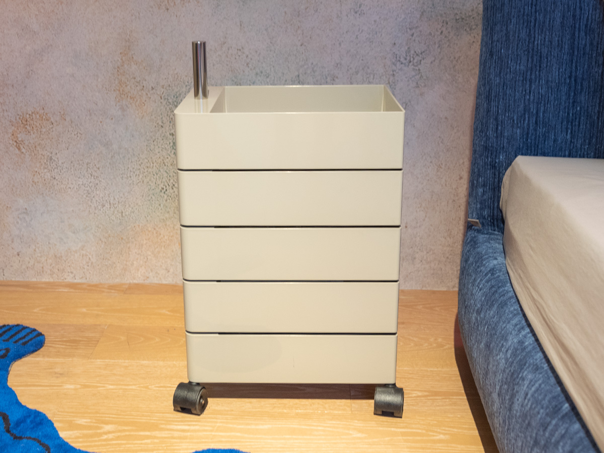 Magis | Cassettiera 360° in pronta consegna | Salvioni Design Solutions