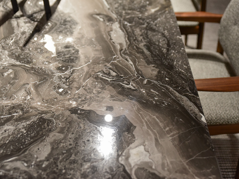 Minotti | Linha Table in quick delivery | Salvioni Design Solutions