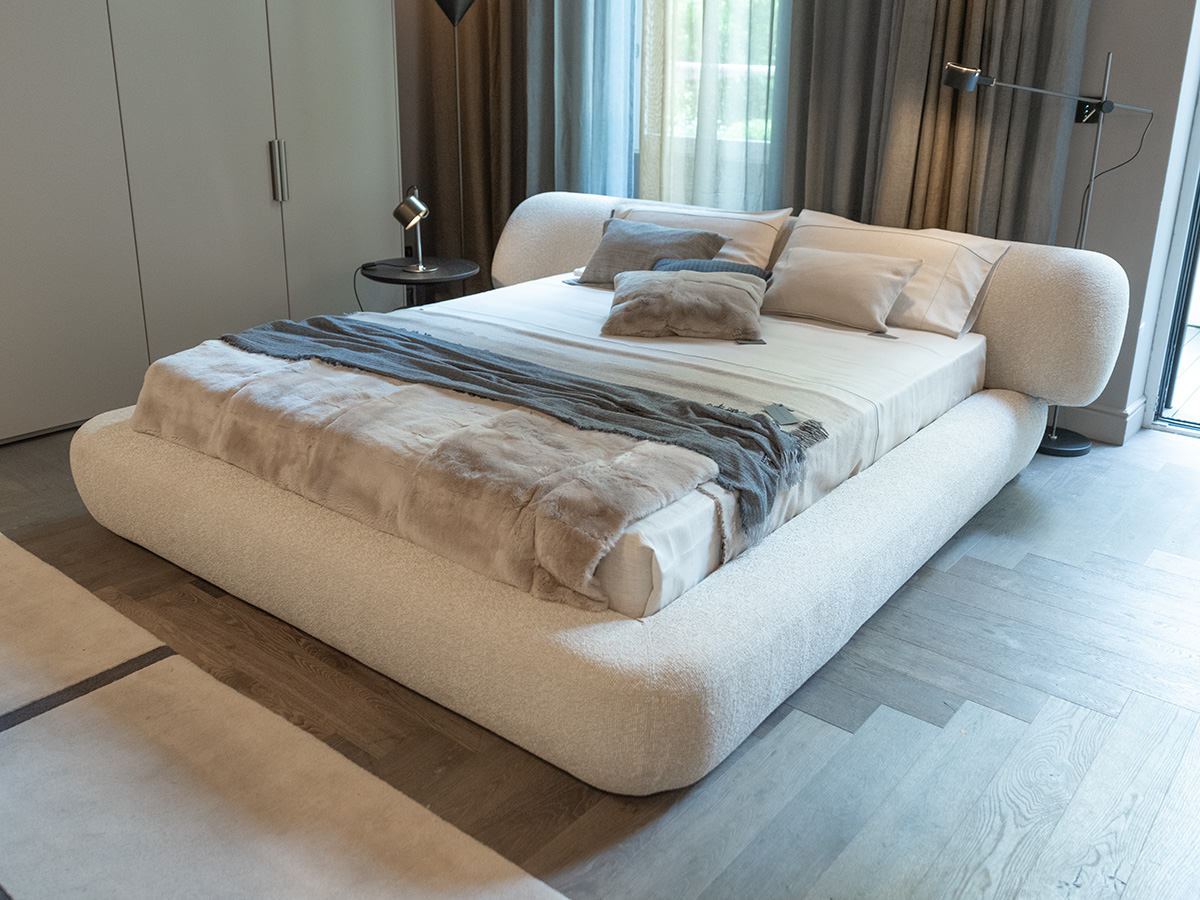 Ivano Redaelli | Drew Bed in quick delivery | Salvioni Design Solutions